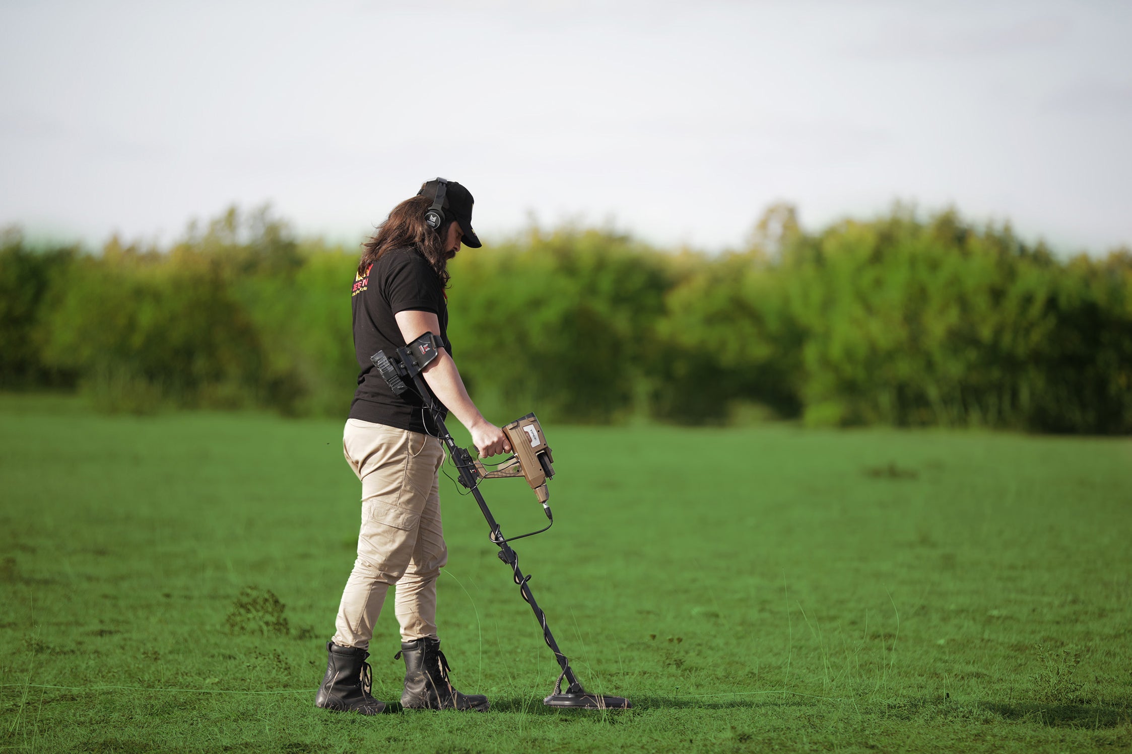 Mega Detection Viper Professional Metal Detector — Detector Power